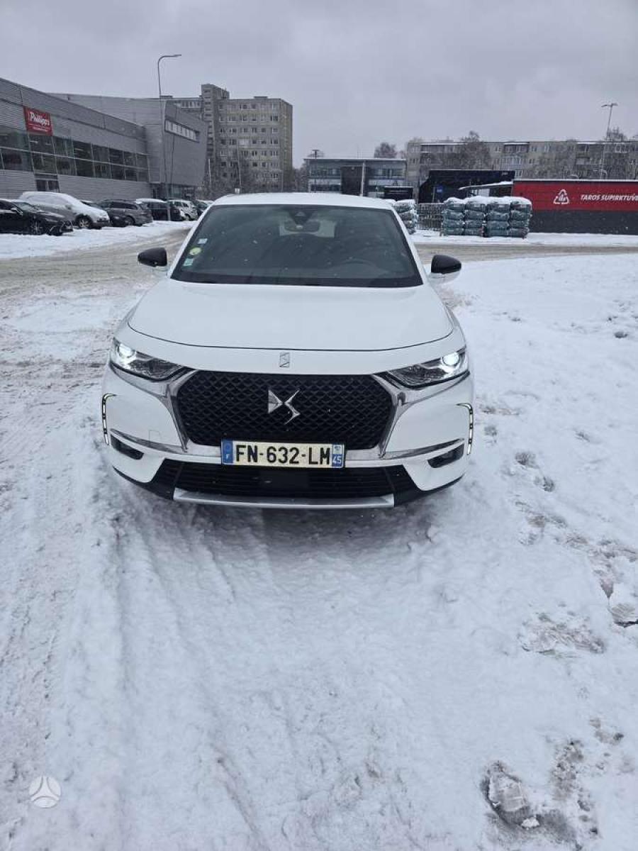 White Citroen DS7 Crossback 2020 in Vilnius, with an engine capacity of 1.50 L and mileage of 210 thousand km for 12500 €, photo 10 on AUTOMOTO.COM.LV