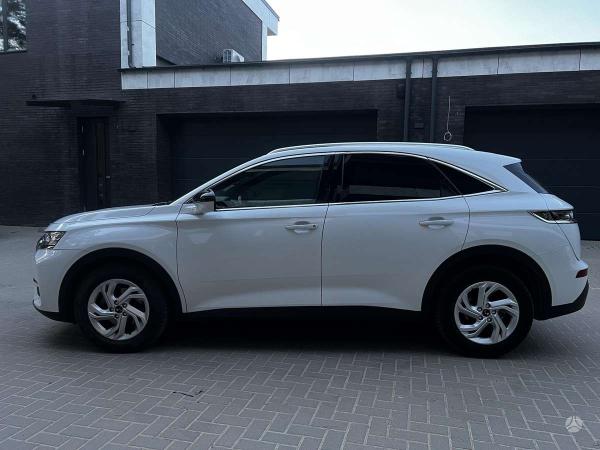 White Citroen DS7 Crossback 2020 in Vilnius, with an engine capacity of 1.50 L and mileage of 193 thousand km for 12999 €, photo 5 on AUTOMOTO.COM.LV