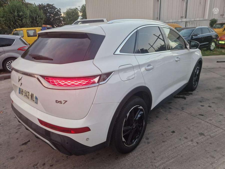 Balts Citroen DS7 Crossback 2021 Tauragė, ar dzinēja tilpumu 1.50 L un nobraukumu 202 tūkst. km par 14600 €, foto 9 vietnē AUTOMOTO.COM.LV