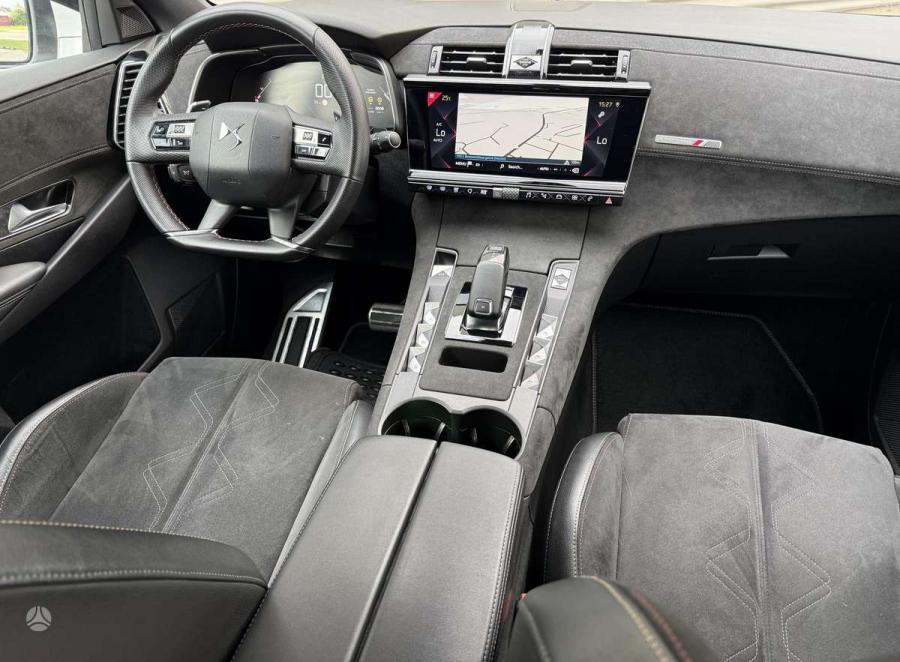 Balts Citroen DS7 Crossback 2021 Šauļi, ar dzinēja tilpumu 1.50 L un nobraukumu 242 tūkst. km par 13700 €, foto 11 vietnē AUTOMOTO.COM.LV