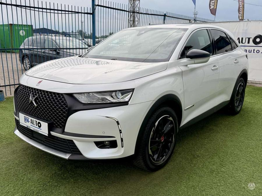 Balts Citroen DS7 Crossback 2022 Panevēža, ar dzinēja tilpumu 1.50 L un nobraukumu 163 tūkst. km par 15700 €, foto 1 vietnē AUTOMOTO.COM.LV