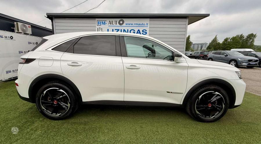 Balts Citroen DS7 Crossback 2022 Panevēža, ar dzinēja tilpumu 1.50 L un nobraukumu 163 tūkst. km par 15700 €, foto 6 vietnē AUTOMOTO.COM.LV