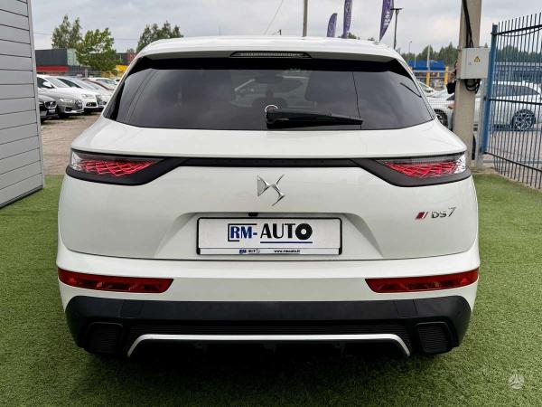 Balts Citroen DS7 Crossback 2022 Panevēža, ar dzinēja tilpumu 1.50 L un nobraukumu 163 tūkst. km par 15700 €, foto 7 vietnē AUTOMOTO.COM.LV