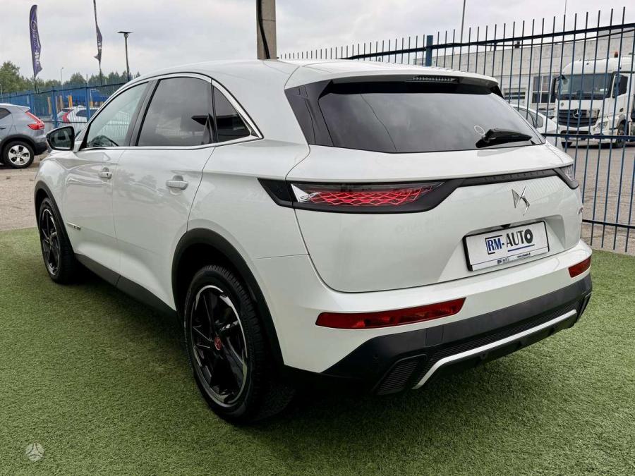 Balts Citroen DS7 Crossback 2022 Panevēža, ar dzinēja tilpumu 1.50 L un nobraukumu 163 tūkst. km par 15700 €, foto 10 vietnē AUTOMOTO.COM.LV
