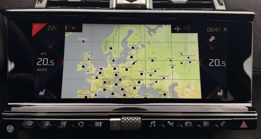 Balts Citroen DS7 Crossback 2022 Panevēža, ar dzinēja tilpumu 1.50 L un nobraukumu 163 tūkst. km par 15700 €, foto 26 vietnē AUTOMOTO.COM.LV