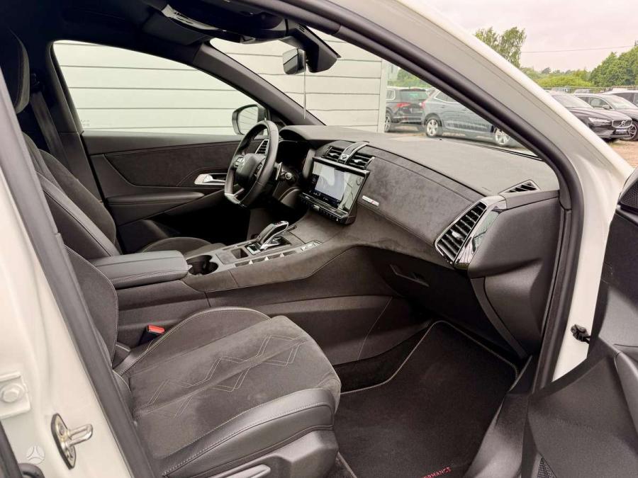 Balts Citroen DS7 Crossback 2022 Panevēža, ar dzinēja tilpumu 1.50 L un nobraukumu 163 tūkst. km par 15700 €, foto 29 vietnē AUTOMOTO.COM.LV
