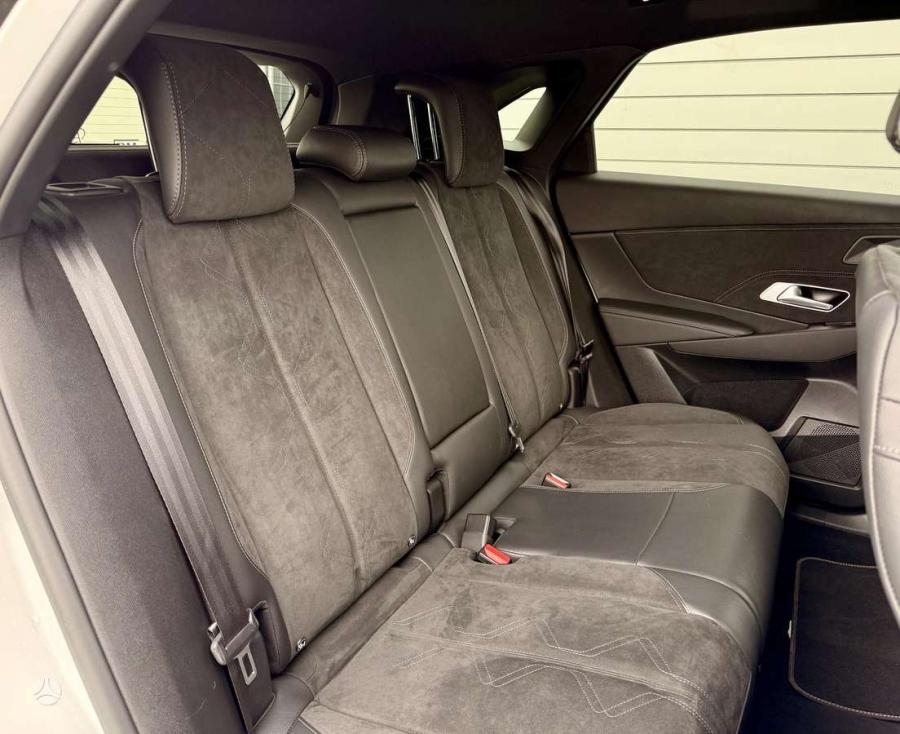 Balts Citroen DS7 Crossback 2022 Panevēža, ar dzinēja tilpumu 1.50 L un nobraukumu 163 tūkst. km par 15700 €, foto 32 vietnē AUTOMOTO.COM.LV