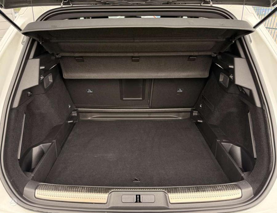 Balts Citroen DS7 Crossback 2022 Panevēža, ar dzinēja tilpumu 1.50 L un nobraukumu 163 tūkst. km par 15700 €, foto 35 vietnē AUTOMOTO.COM.LV