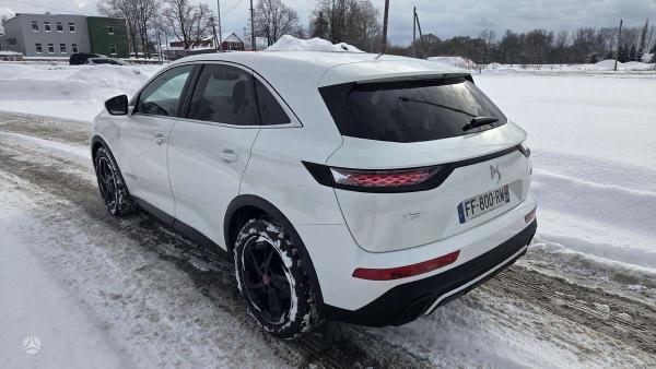 White Citroen DS7 Crossback 2019 in Taurage, with an engine capacity of 1.50 L and mileage of 255 thousand km for 12900 €, photo 4 on AUTOMOTO.COM.LV
