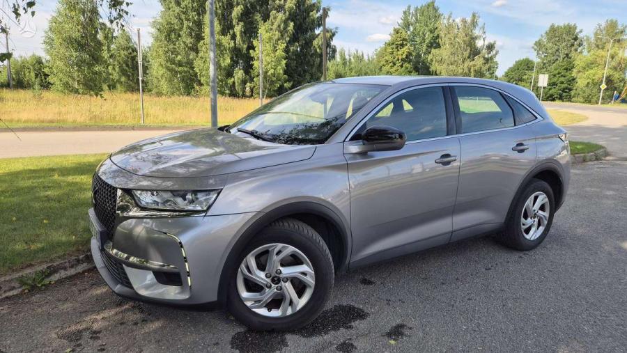 Grey Citroen DS7 2018 in Taurage, with an engine capacity of 2.05 L and mileage of 205 thousand km for 9600 €, photo 13 on AUTOMOTO.COM.LV