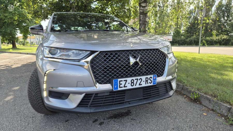 Grey Citroen DS7 2018 in Taurage, with an engine capacity of 2.05 L and mileage of 205 thousand km for 9600 €, photo 24 on AUTOMOTO.COM.LV