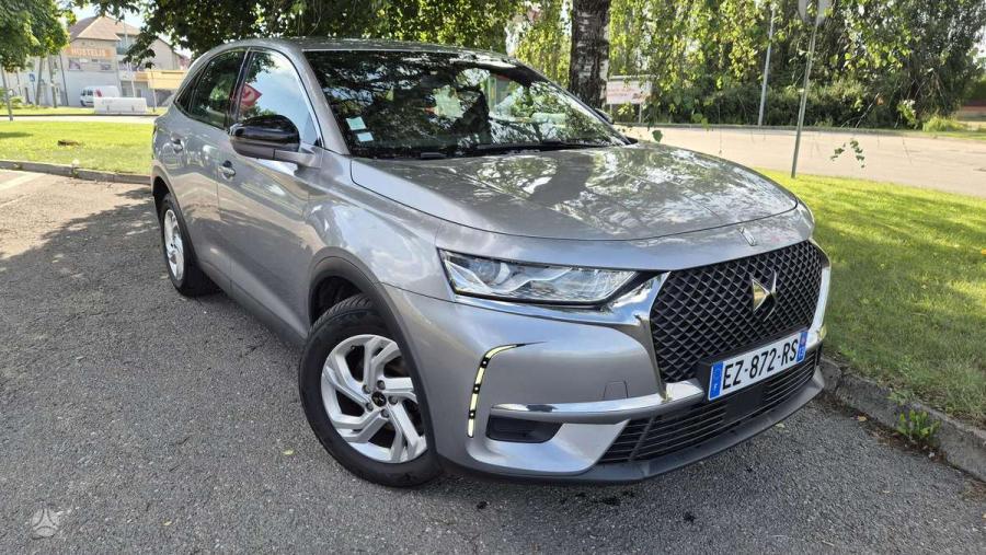 Pelēks Citroen DS7 2018 Tauragė, ar dzinēja tilpumu 1.50 L un nobraukumu 205 tūkst. km par 9600 €, foto 1 vietnē AUTOMOTO.COM.LV