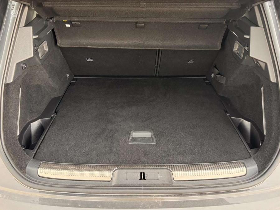 Grey Citroen DS7 2018 in Taurage, with an engine capacity of 2.00 L and mileage of 260 thousand km for 14400 €, photo 16 on AUTOMOTO.COM.LV