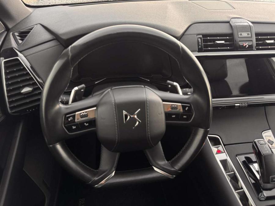 Grey Citroen DS7 2018 in Taurage, with an engine capacity of 2.00 L and mileage of 260 thousand km for 14400 €, photo 23 on AUTOMOTO.COM.LV
