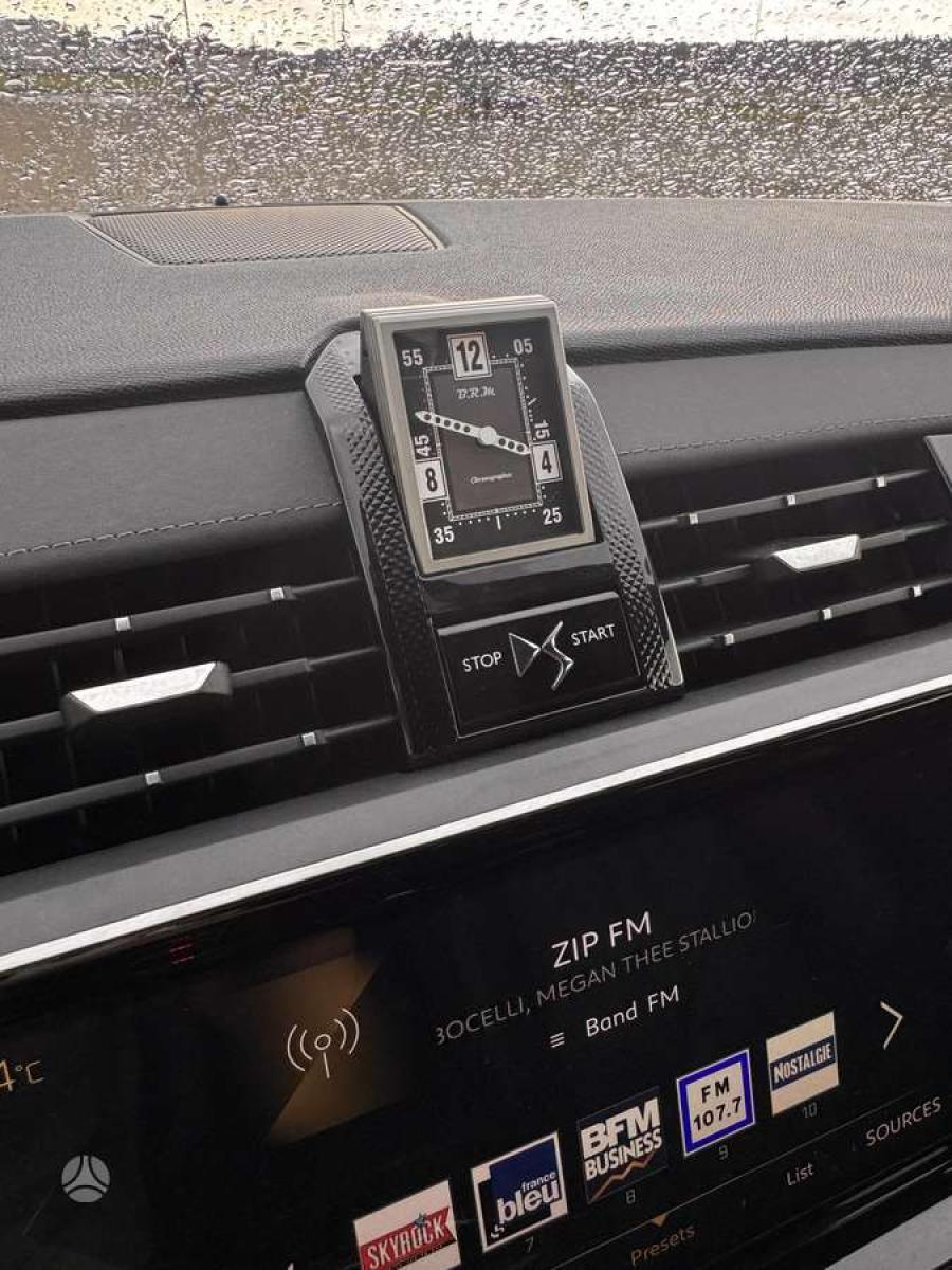 Grey Citroen DS7 2018 in Taurage, with an engine capacity of 2.00 L and mileage of 260 thousand km for 14400 €, photo 28 on AUTOMOTO.COM.LV