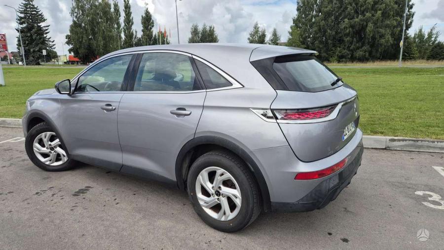 Grey Citroen DS7 2018 in Taurage, with an engine capacity of 1.50 L and mileage of 205 thousand km for 9600 €, photo 5 on AUTOMOTO.COM.LV