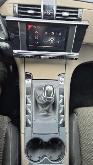 Grey Citroen DS7 2018 in Taurage, with an engine capacity of 1.50 L and mileage of 205 thousand km for 9600 €, photo 25 on AUTOMOTO.COM.LV