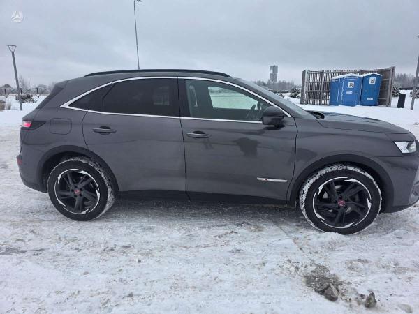 Grey Citroen DS7 2021 in Kaunas, with an engine capacity of 1.50 L and mileage of 180 thousand km for 12600 €, photo 4 on AUTOMOTO.COM.LV