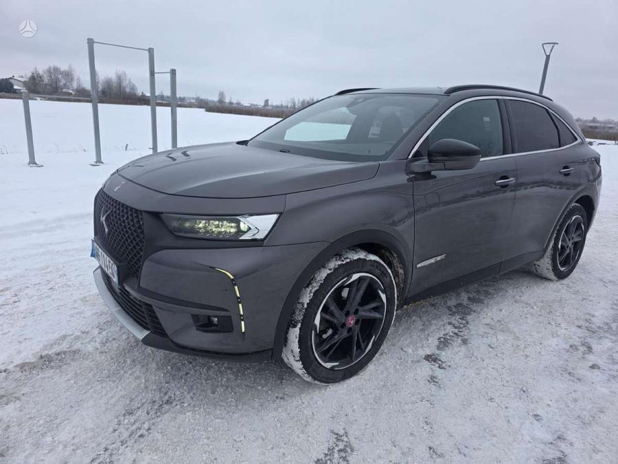 Grey Citroen DS7 2021 in Kaunas, with an engine capacity of 1.50 L and mileage of 180 thousand km for 12600 €, photo 8 on AUTOMOTO.COM.LV