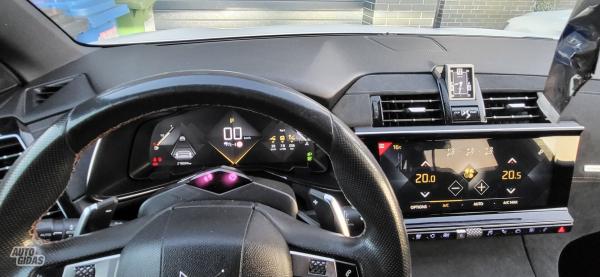 Citroen DS7 2018 Klaipėda vietnē Balts Citroen DS7 2018 Klaipėda, ar dzinēja tilpumu 2.00 L un nobraukumu 217 tūkst. km par 15100 €, foto 11 vietnē AUTOMOTO.COM.LV