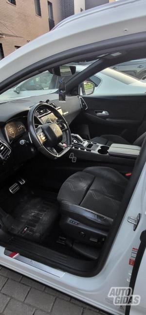 Balts Citroen DS7 2018 Klaipėda, ar dzinēja tilpumu 2.00 L un nobraukumu 217 tūkst. km par 15100 €, foto 12 vietnē AUTOMOTO.COM.LV