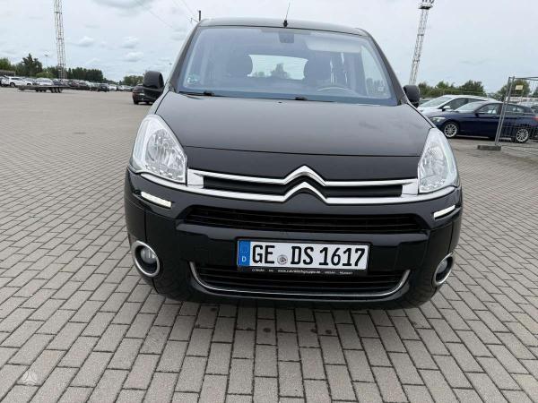 Black Citroen e-Berlingo 2013 in Marijampole, with an engine capacity of 1.60 L and mileage of 217 thousand km for 4350 €, photo 2 on AUTOMOTO.COM.LV