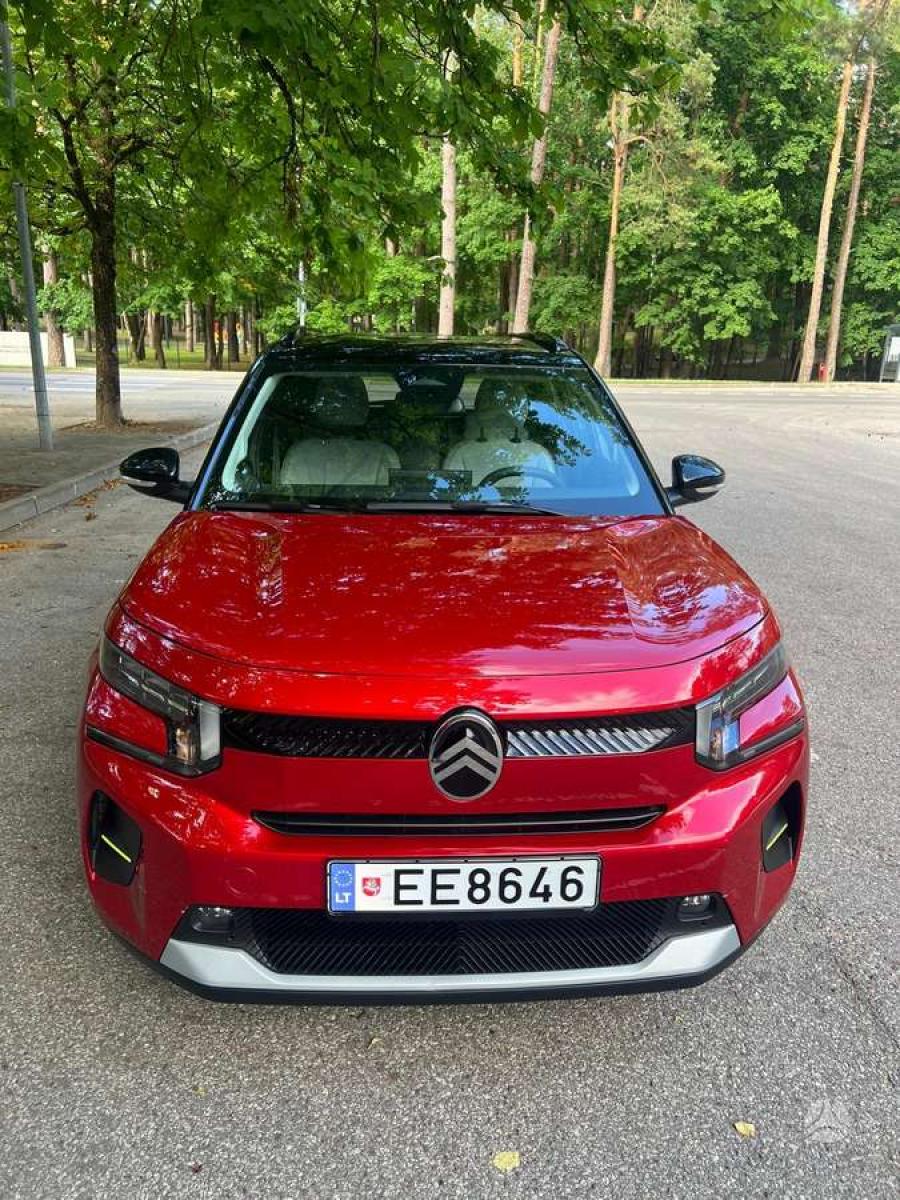 Orange Citroen e-C3 2025 in Druskininkai, with an engine capacity of 0.00 L and mileage of 13 thousand km for 17900 €, photo 4 on AUTOMOTO.COM.LV