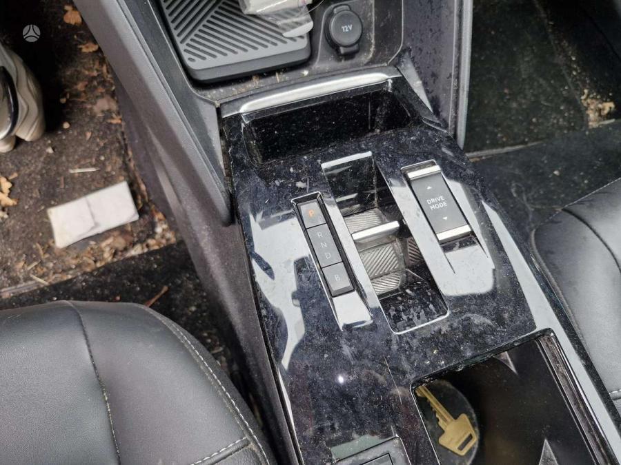 Zaļš Citroen e-C4 2021 Marijampole, ar dzinēja tilpumu 0.00 L un nobraukumu 220 tūkst. km par 7000 €, foto 18 vietnē AUTOMOTO.COM.LV