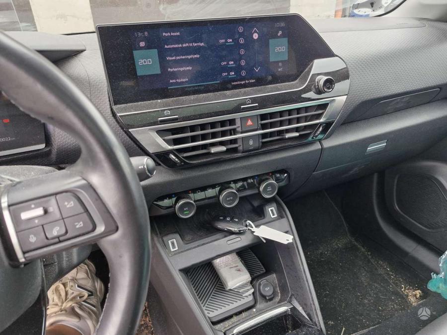 Zaļš Citroen e-C4 2021 Marijampole, ar dzinēja tilpumu 0.00 L un nobraukumu 220 tūkst. km par 7000 €, foto 19 vietnē AUTOMOTO.COM.LV