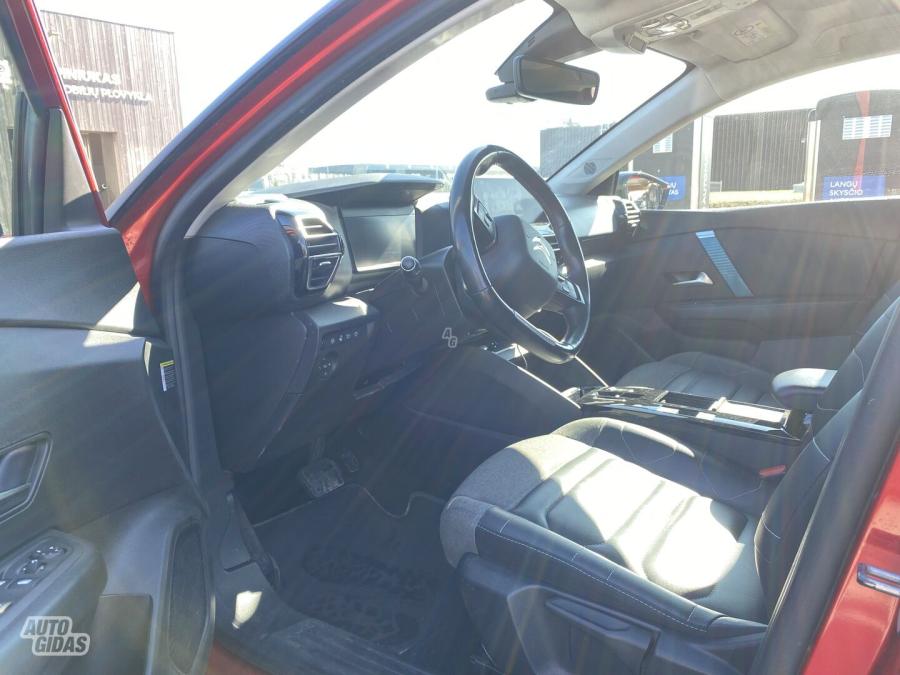 Red Citroen e-C4 2021 in Vilnius, with an engine capacity of 0.00 L and mileage of 135 thousand km for 14500 €, photo 11 on AUTOMOTO.COM.LV