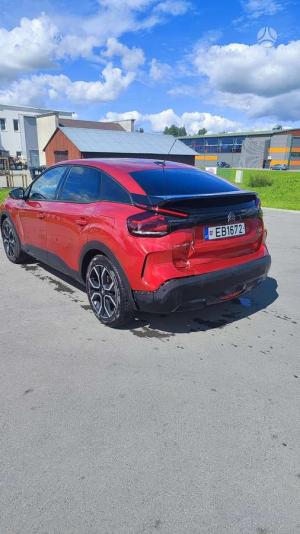 Sarkans Citroen e-C4 2021 Pasvalys, ar dzinēja tilpumu 0.00 L un nobraukumu 147 tūkst. km par 10500 €, foto 4 vietnē AUTOMOTO.COM.LV