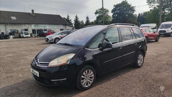 Melns Citroen Grand C4 Picasso 2009 Klaipėda, ar dzinēja tilpumu 2.00 L un nobraukumu 205 tūkst. km par 1650 €, foto 1 vietnē AUTOMOTO.COM.LV