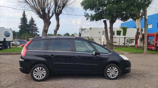 Melns Citroen Grand C4 Picasso 2009 Klaipėda, ar dzinēja tilpumu 2.00 L un nobraukumu 205 tūkst. km par 1650 €, foto 2 vietnē AUTOMOTO.COM.LV