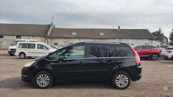 Melns Citroen Grand C4 Picasso 2009 Klaipėda, ar dzinēja tilpumu 2.00 L un nobraukumu 205 tūkst. km par 1650 €, foto 5 vietnē AUTOMOTO.COM.LV
