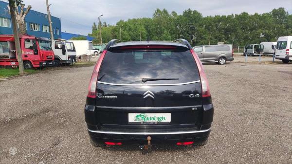 Melns Citroen Grand C4 Picasso 2009 Klaipėda, ar dzinēja tilpumu 2.00 L un nobraukumu 205 tūkst. km par 1650 €, foto 8 vietnē AUTOMOTO.COM.LV