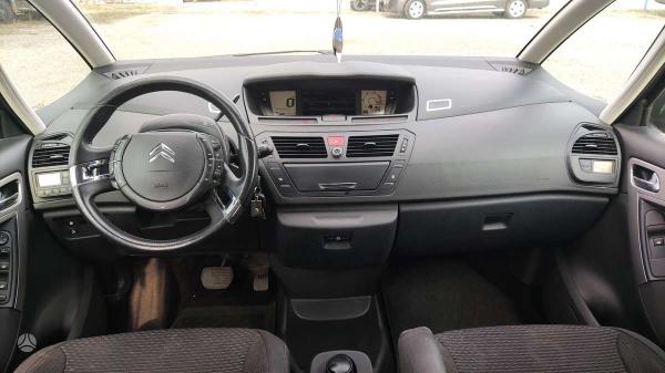 Melns Citroen Grand C4 Picasso 2009 Klaipėda, ar dzinēja tilpumu 2.00 L un nobraukumu 205 tūkst. km par 1650 €, foto 9 vietnē AUTOMOTO.COM.LV