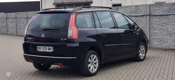 Melns Citroen Grand C4 Picasso 2011 Tauragė, ar dzinēja tilpumu 1.56 L un nobraukumu 269 tūkst. km par 2100 €, foto 3 vietnē AUTOMOTO.COM.LV
