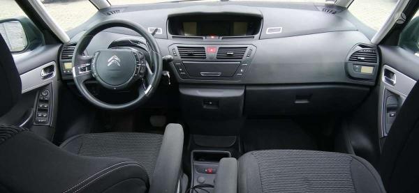 Melns Citroen Grand C4 Picasso 2011 Tauragė, ar dzinēja tilpumu 1.56 L un nobraukumu 269 tūkst. km par 2100 €, foto 10 vietnē AUTOMOTO.COM.LV