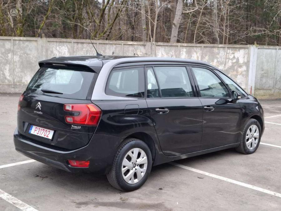 Black Citroen Grand C4 Picasso 2014 in Vilnius, with an engine capacity of 1.56 L and mileage of 259 thousand km for 4800 €, photo 10 on AUTOMOTO.COM.LV