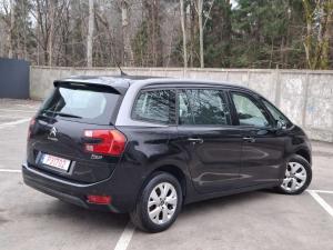 Melns Citroen Grand C4 Picasso 2014 Viļņa, ar dzinēja tilpumu 1.56 L un nobraukumu 259 tūkst. km par 4700 €, foto 2 vietnē AUTOMOTO.COM.LV