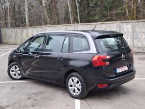 Melns Citroen Grand C4 Picasso 2014 Viļņa, ar dzinēja tilpumu 1.56 L un nobraukumu 259 tūkst. km par 4700 €, foto 7 vietnē AUTOMOTO.COM.LV
