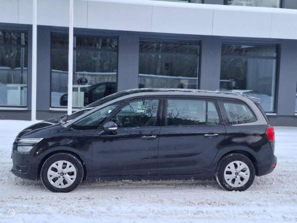 Black Citroen Grand C4 Picasso 2014 in Vilnius, with an engine capacity of 1.56 L and mileage of 259 thousand km for 4600 €, photo 6 on AUTOMOTO.COM.LV