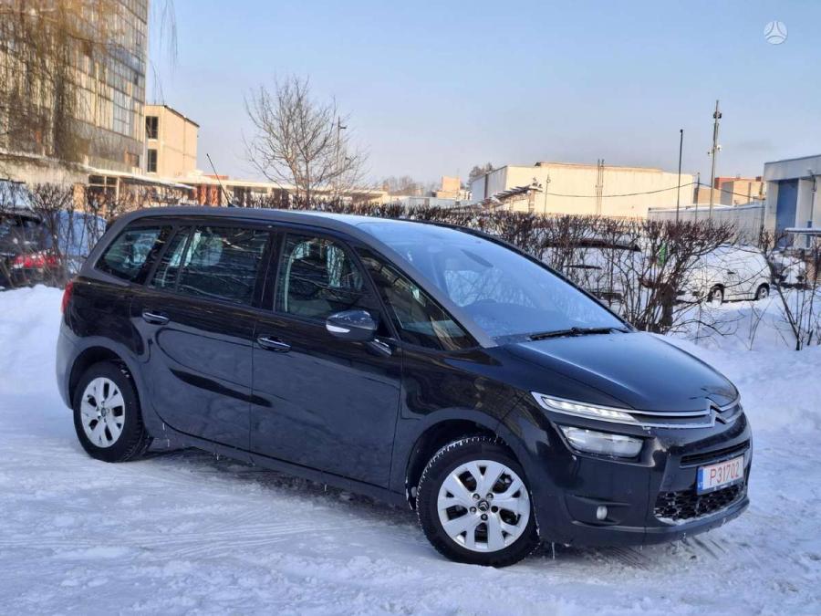 Melns Citroen Grand C4 Picasso 2014 Viļņa, ar dzinēja tilpumu 1.56 L un nobraukumu 259 tūkst. km par 4650 €, foto 1 vietnē AUTOMOTO.COM.LV