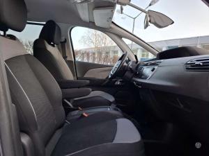 Melns Citroen Grand C4 Picasso 2014 Viļņa, ar dzinēja tilpumu 1.56 L un nobraukumu 259 tūkst. km par 4650 €, foto 29 vietnē AUTOMOTO.COM.LV
