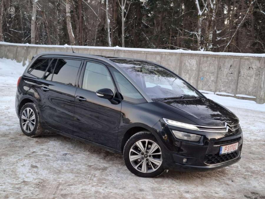 Melns Citroen Grand C4 Picasso 2014 Viļņa, ar dzinēja tilpumu 2.00 L un nobraukumu 285 tūkst. km par 6300 €, foto 1 vietnē AUTOMOTO.COM.LV