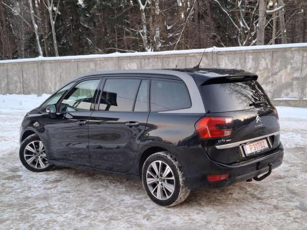 Melns Citroen Grand C4 Picasso 2014 Viļņa, ar dzinēja tilpumu 2.00 L un nobraukumu 285 tūkst. km par 6300 €, foto 9 vietnē AUTOMOTO.COM.LV