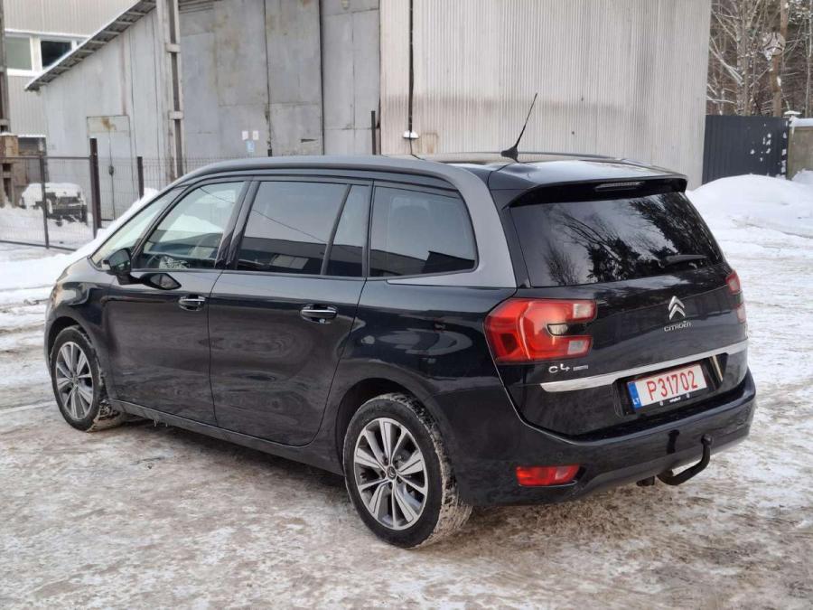 Melns Citroen Grand C4 Picasso 2014 Viļņa, ar dzinēja tilpumu 2.00 L un nobraukumu 285 tūkst. km par 6300 €, foto 14 vietnē AUTOMOTO.COM.LV