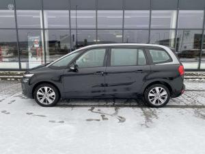 Black Citroen Grand C4 Picasso 2014 in Vilnius, with an engine capacity of 1.56 L and mileage of 205 thousand km for 4999 €, photo 2 on AUTOMOTO.COM.LV