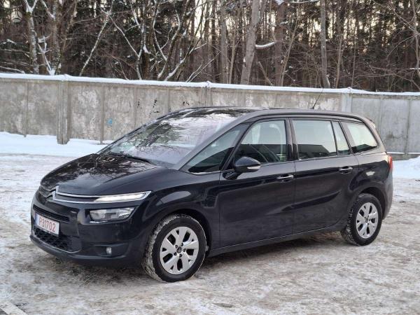 Melns Citroen Grand C4 Picasso 2014 Viļņa, ar dzinēja tilpumu 1.56 L un nobraukumu 259 tūkst. km par 4400 €, foto 6 vietnē AUTOMOTO.COM.LV