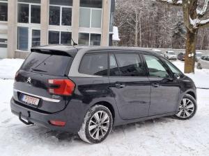Black Citroen Grand C4 Picasso 2014 in Vilnius, with an engine capacity of 2.00 L and mileage of 284 thousand km for 6300 €, photo 2 on AUTOMOTO.COM.LV
